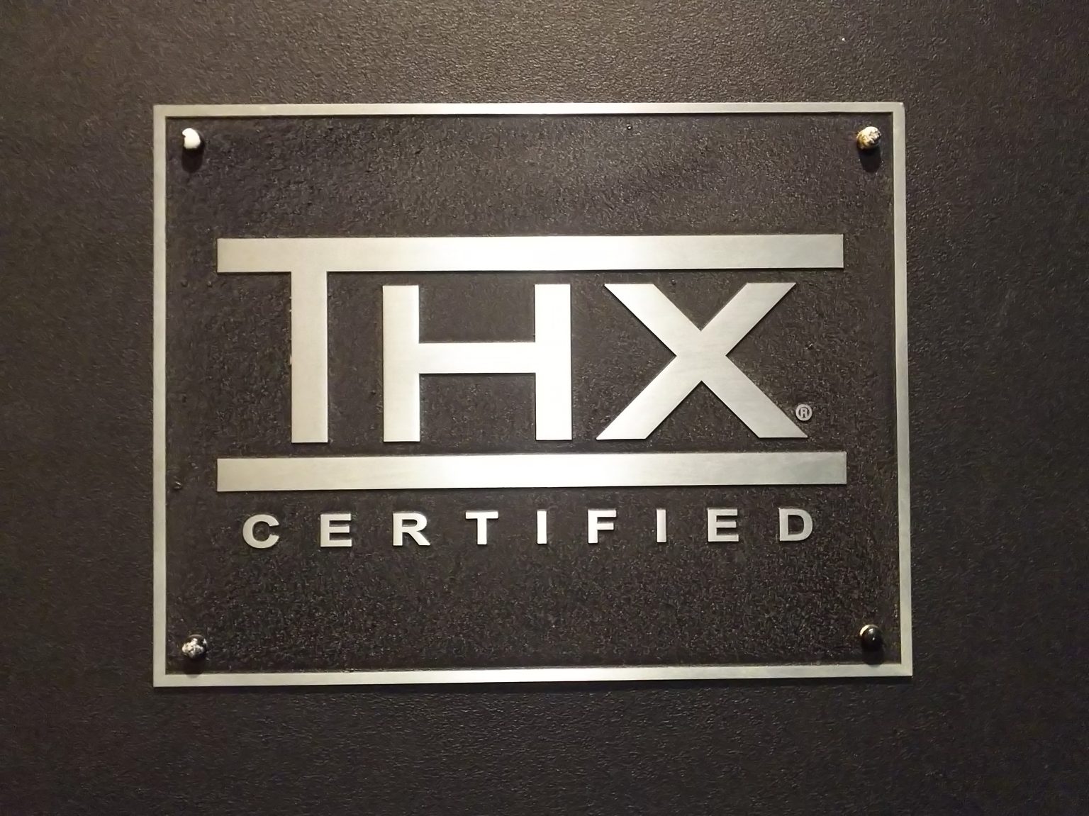 THX、IMAX、ドルビーシネマの違いを初心者にも分かるように解説 - 映画館がちょっと楽しくなるブログ